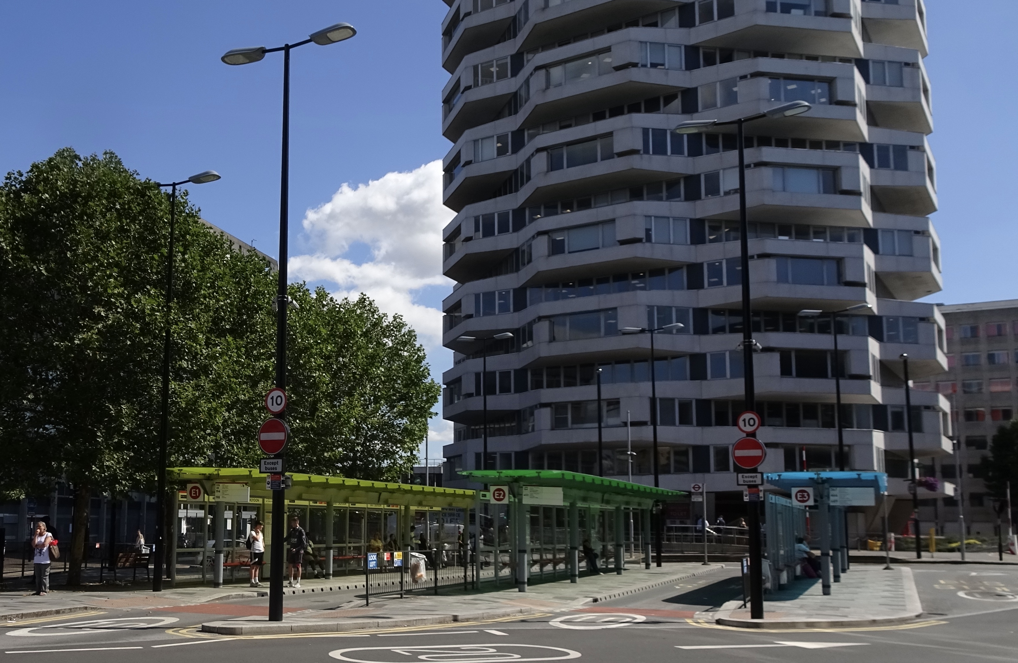 SL5 Superloop bus to Bromley starts running today Saturday, 3 February ...